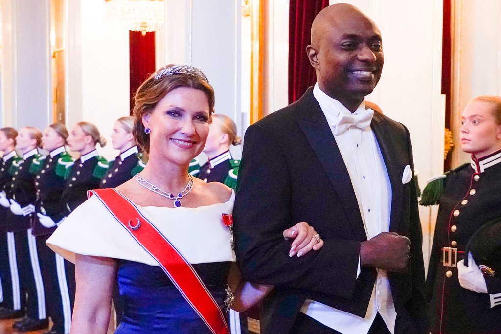 Vor der Hochzeit: Märtha Louise und Durek Verrett zeigen ihr Monogramm ...